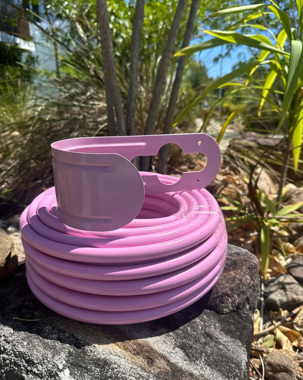 good quality 20 meter garden hose pink colour – XO Garden Accessories